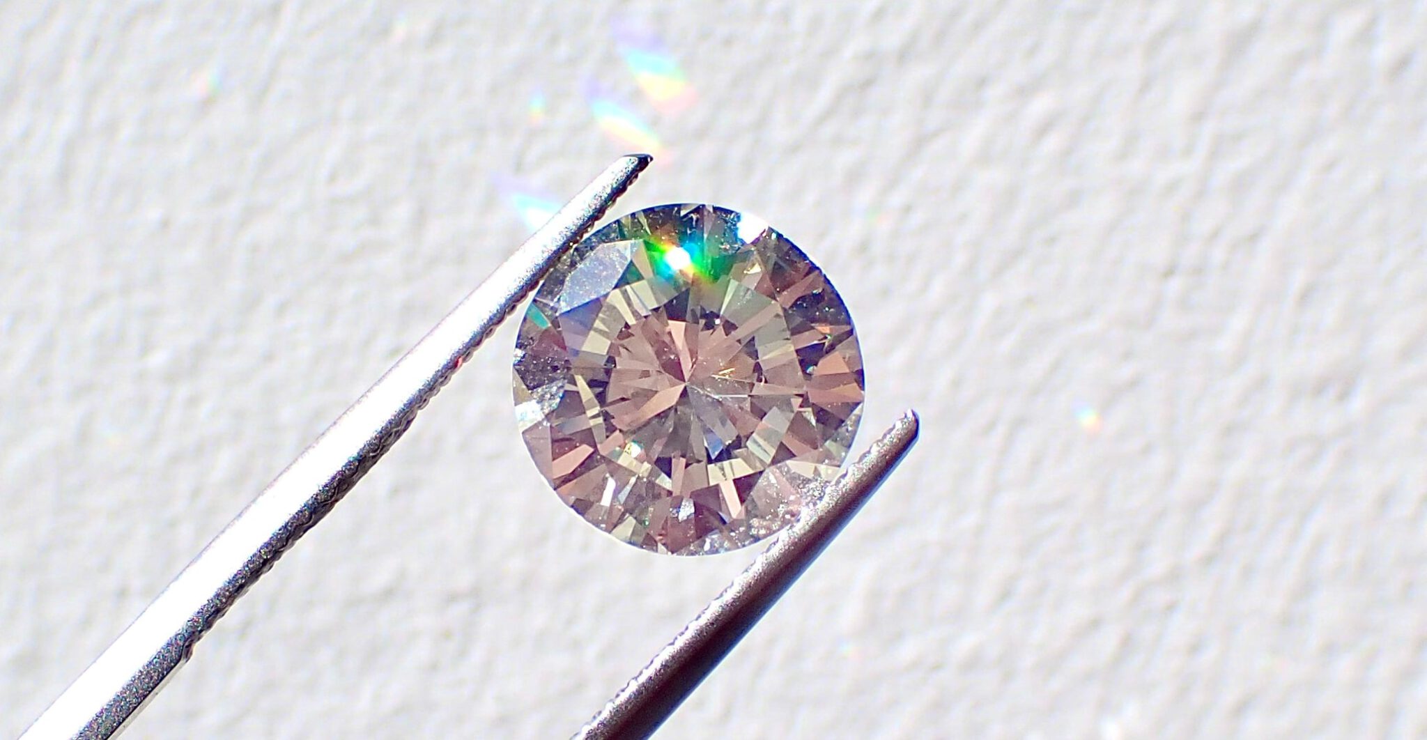 De 6 meest bijzondere en zeldzame edelstenen - Rose-an